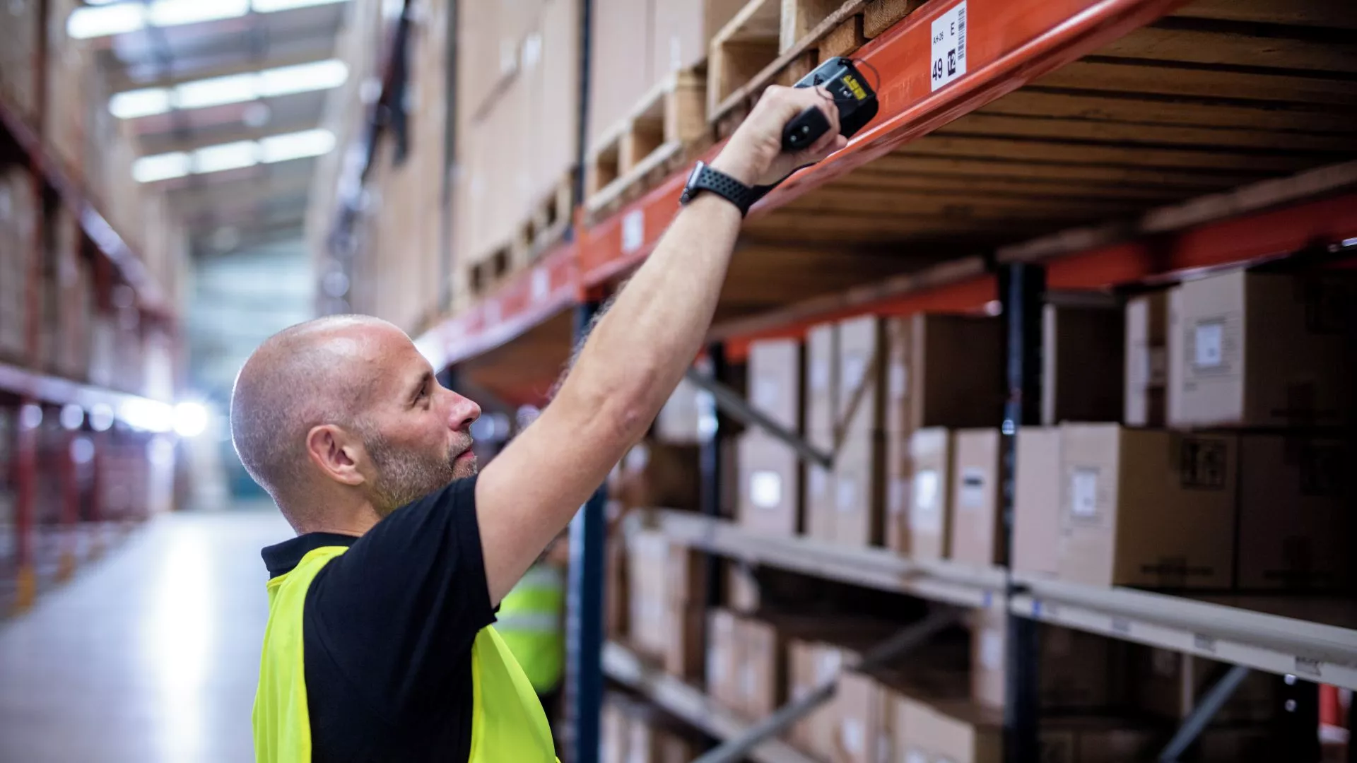 How to increase supply chain visibility with QR codes