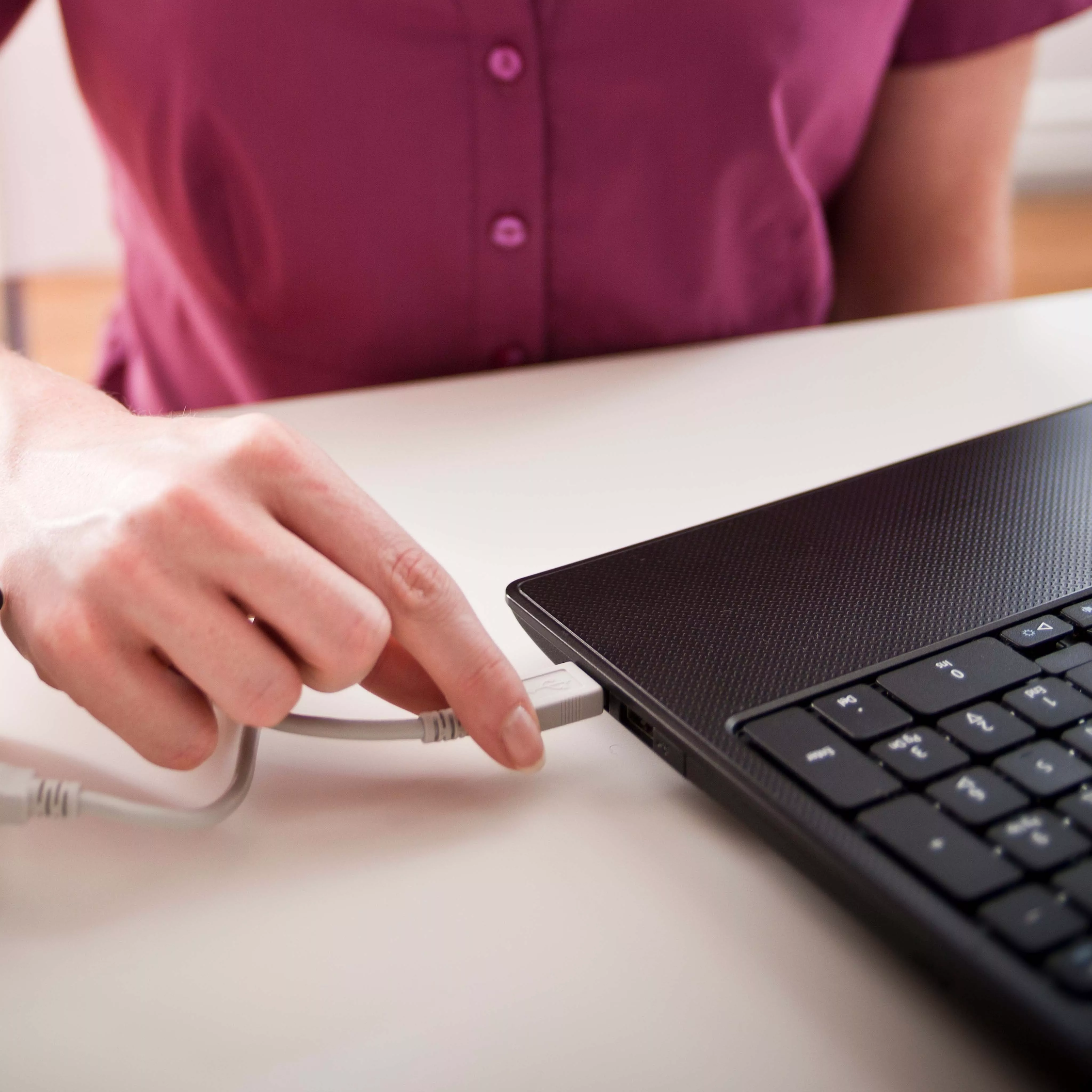 PT-P910BT Label Printer P-touch Cube Pro | Brother Australia