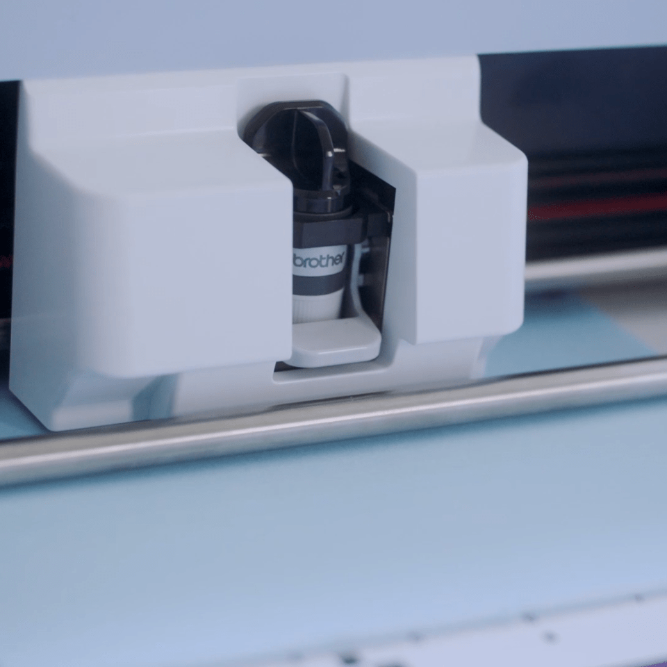 SDX2250D Cutting Machine ScanNCut DX | Brother Australia